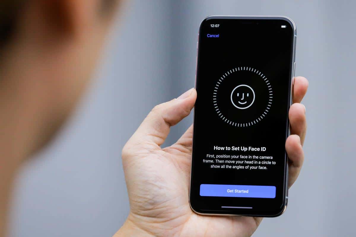 L'iPhone 17 Pro lancera la technologie Face ID sous l'écran